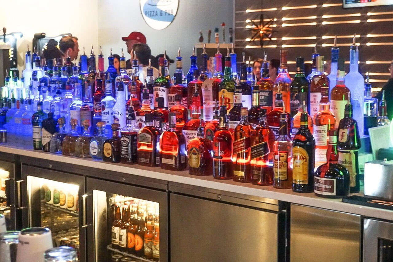 Riverside Pizza & Pub